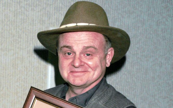 Gary Burghoff Net Worth 2025 - Career, Achievements and Personal Life ...