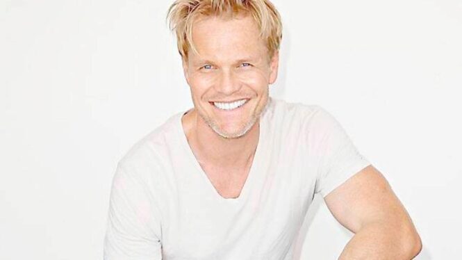 Erik Asla Net Worth 2025 – Photography With Style - Imagup