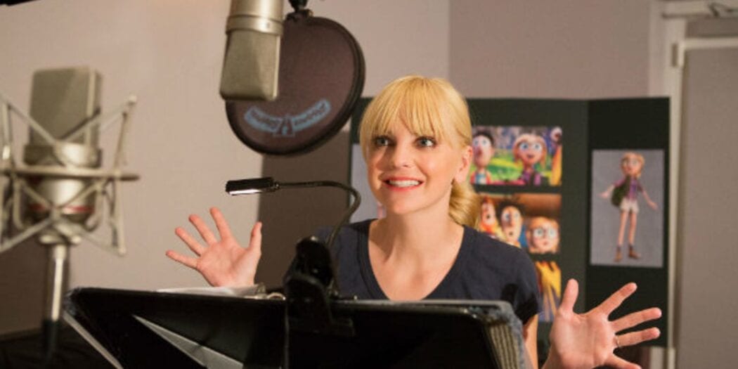 Pros and Cons of Hiring Freelance Voiceover Actors - Imagup