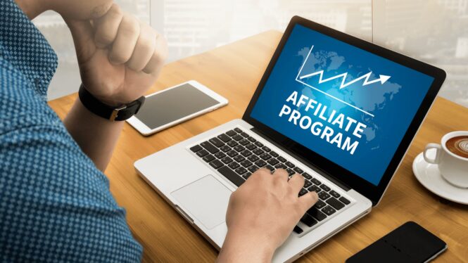 How Does an Affiliate Program Work in Trading? - Imagup