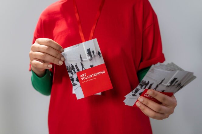 Unlocking Business Growth: The Power of Leaflet Distribution - Imagup