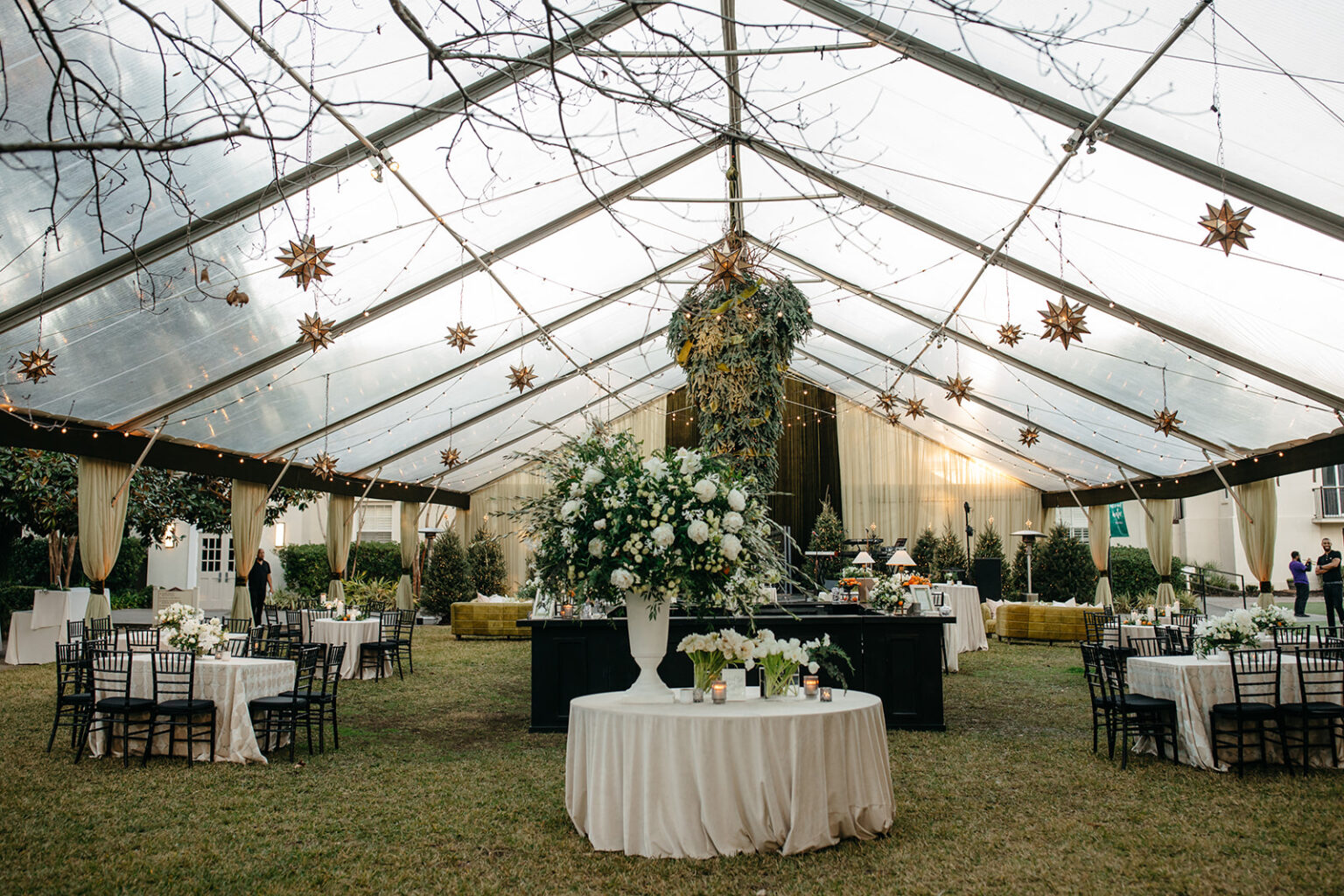 The Ultimate Guide to Wedding Venue Themes ─ From Rustic to Glamorous ...