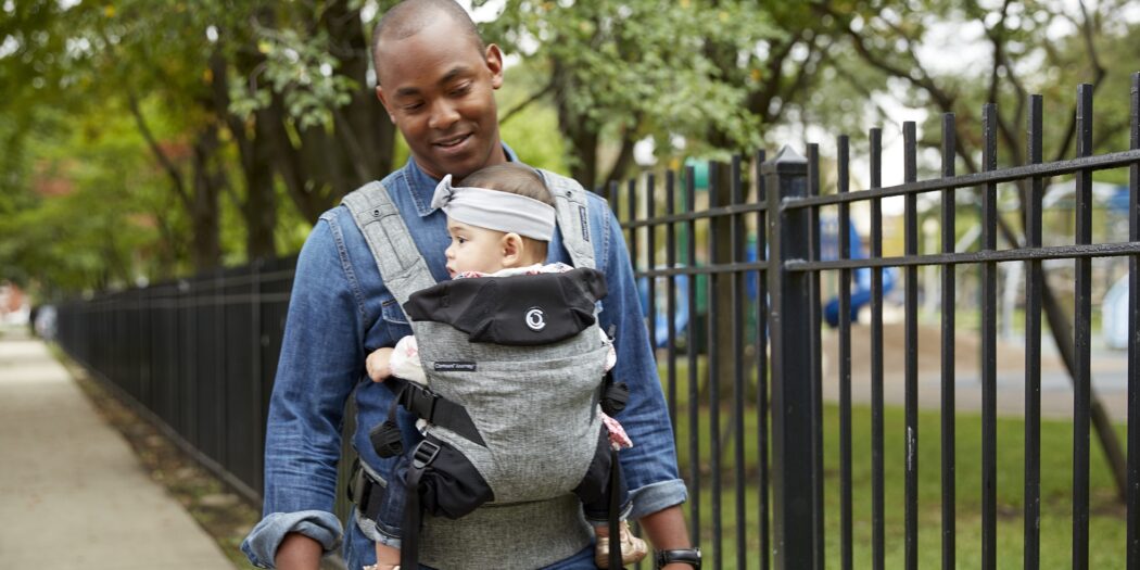 Understanding the M Position - Optimal Baby Carrier Positioning - Imagup